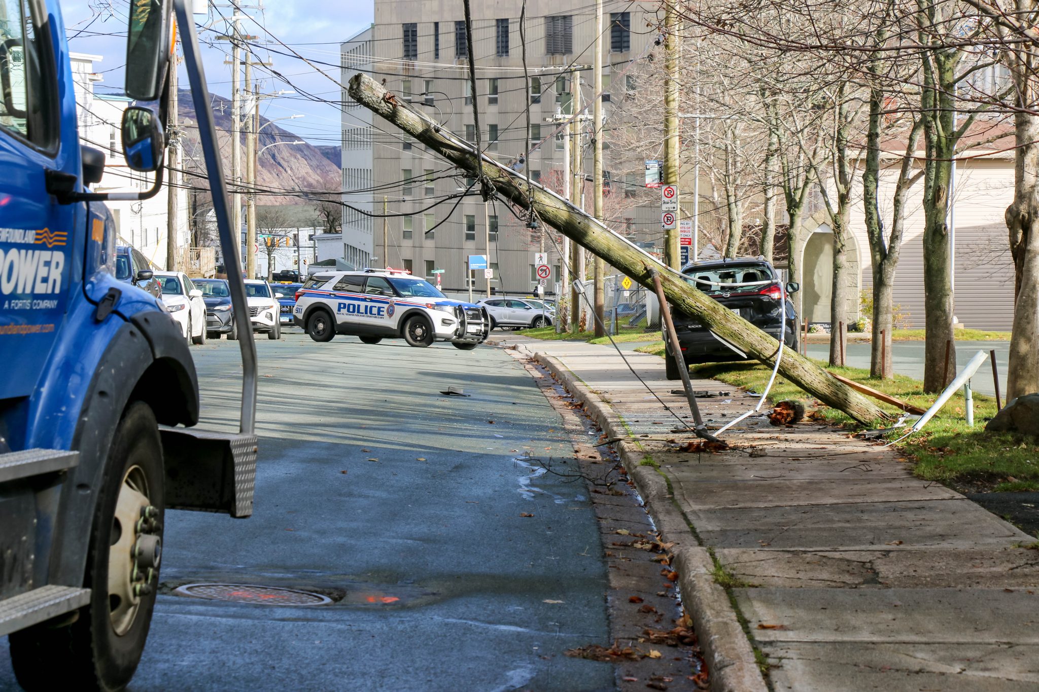 Single-vehicle crash downs utility pole, prompts street closure - NTV